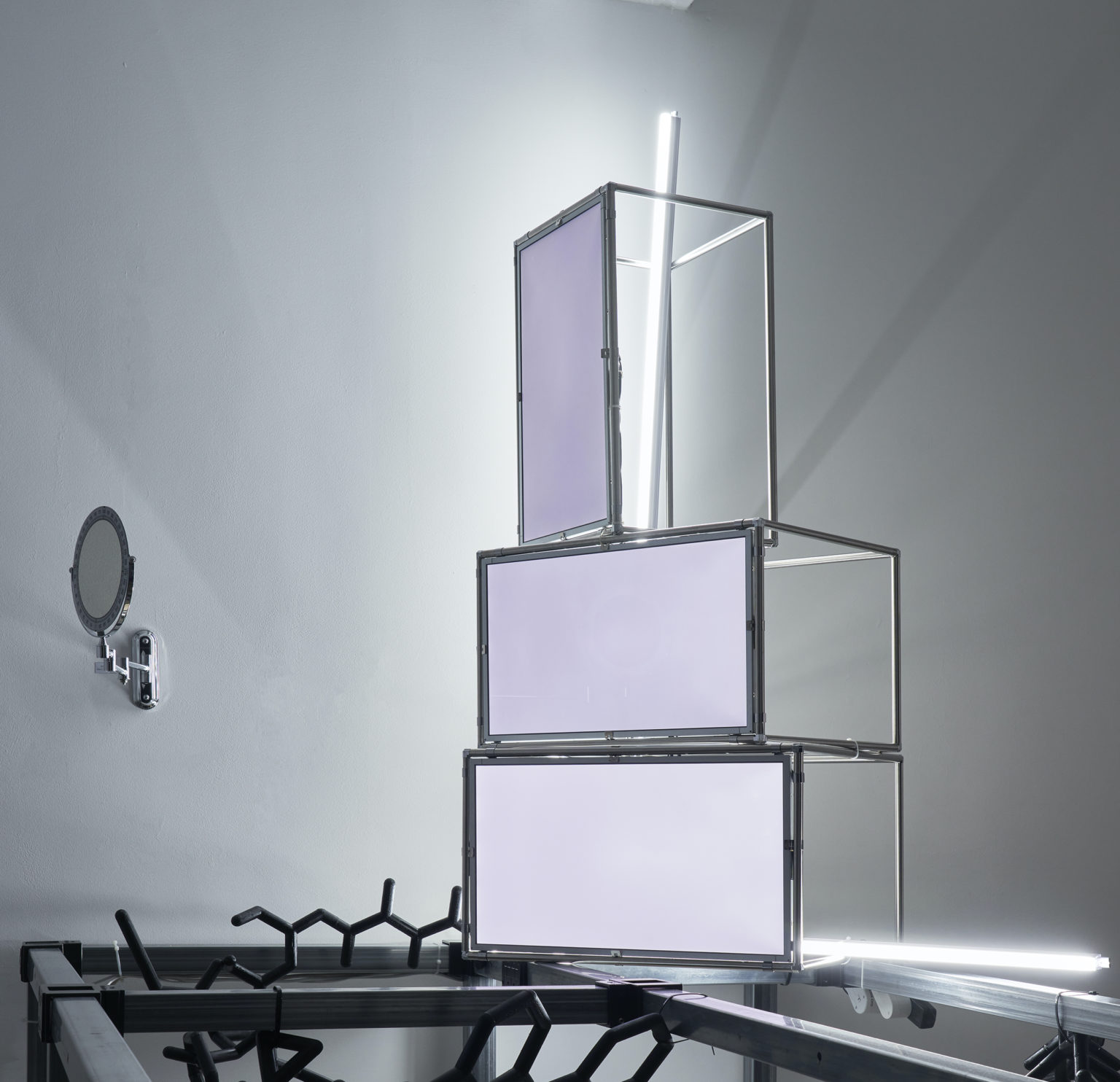 White Hole – Haena Cho